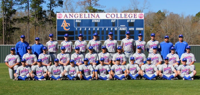 Roadrunners Open Conference Tourney Friday - Texas Forest Country Living