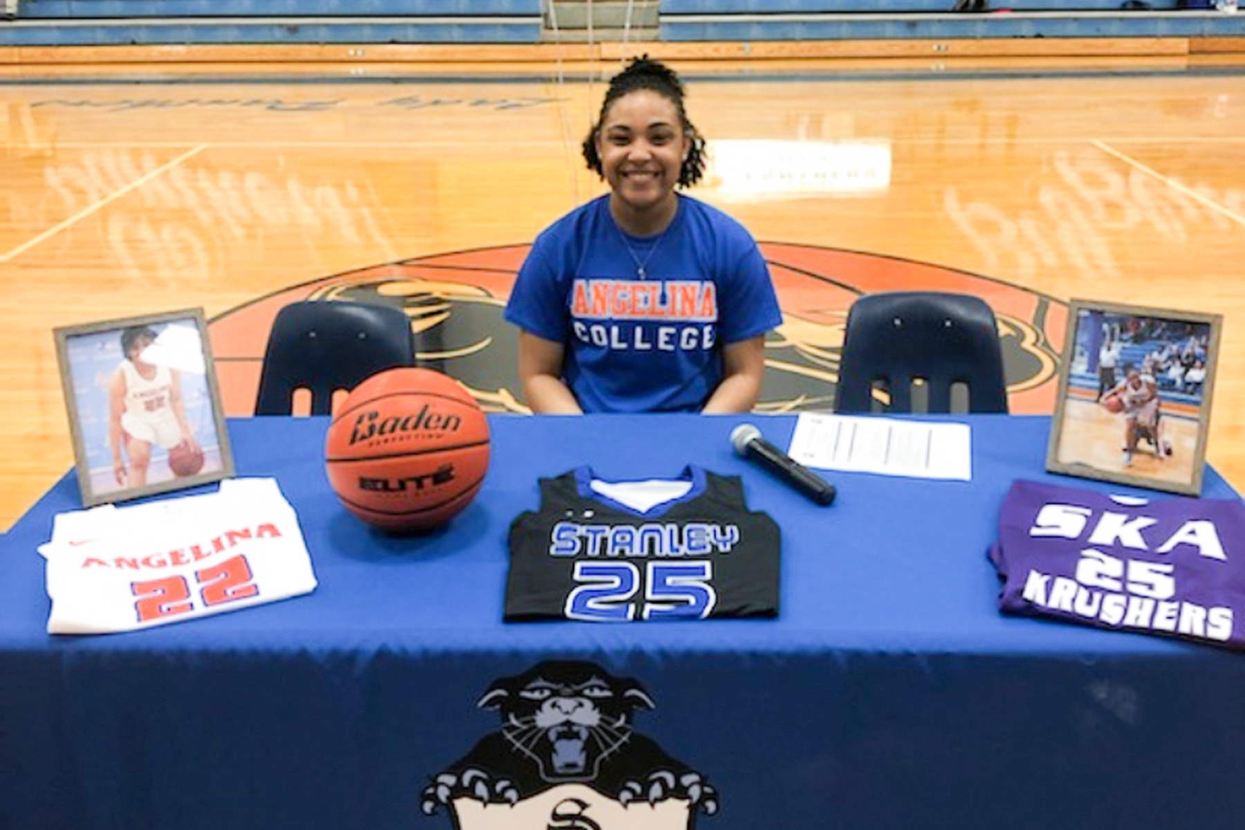 Louisiana Standout Williams Signs with Lady Roadrunners - Texas Forest ...